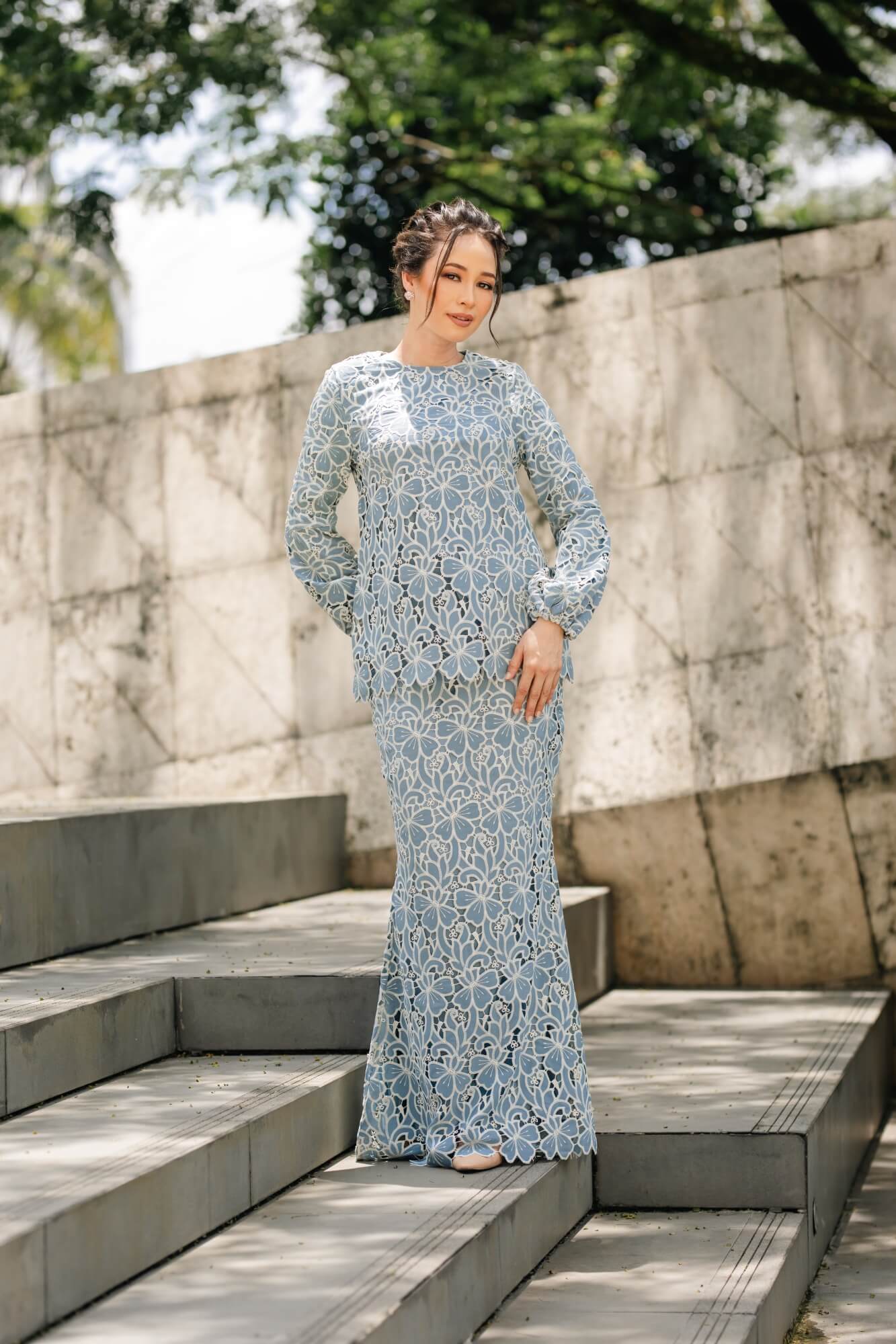 Reina Kurung - True Colors