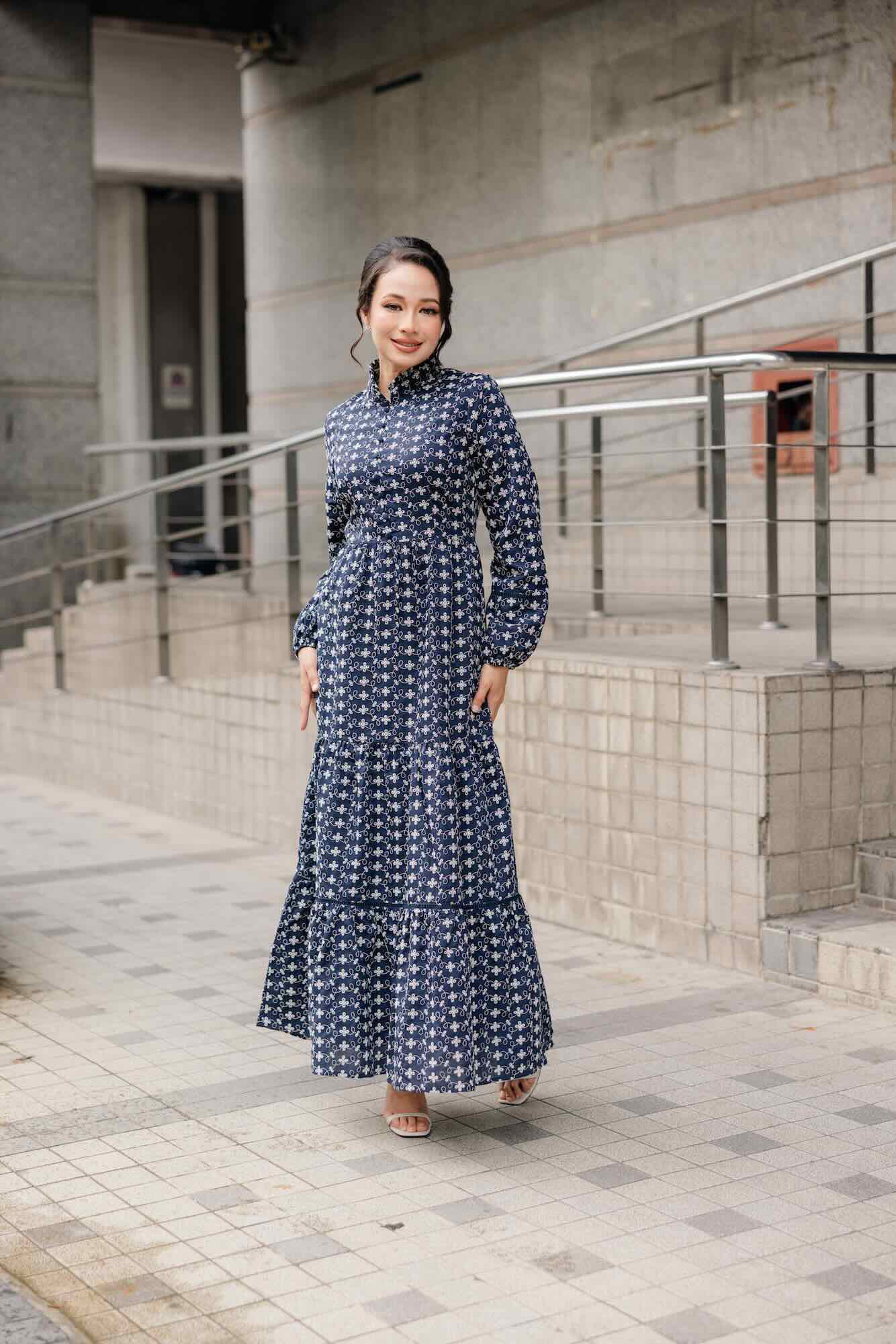 Della Dress - Dark Blue - True Colors